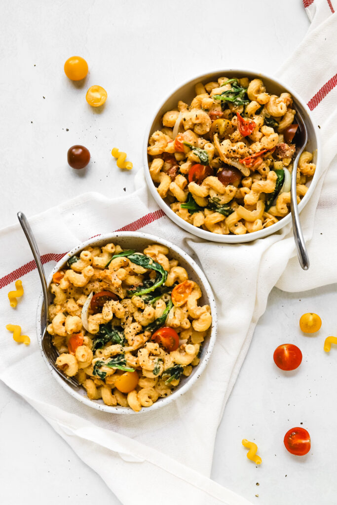 15 Minute Hummus Pasta (Vegan Recipe) – Daughter of Seitan